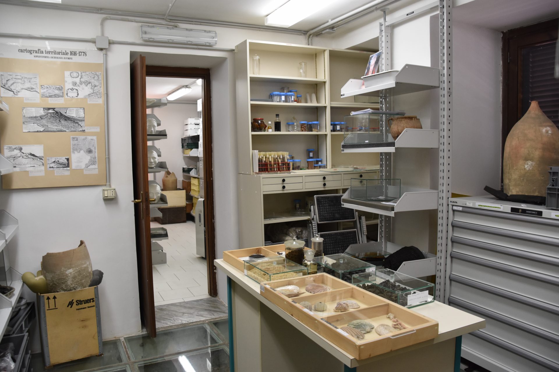 Applied research laboratory - Pompeii Sites